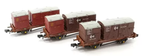 Rapido 921018 BR 'Conflat P' Wagon, Triple Pack, Crimson & Bauxite ...